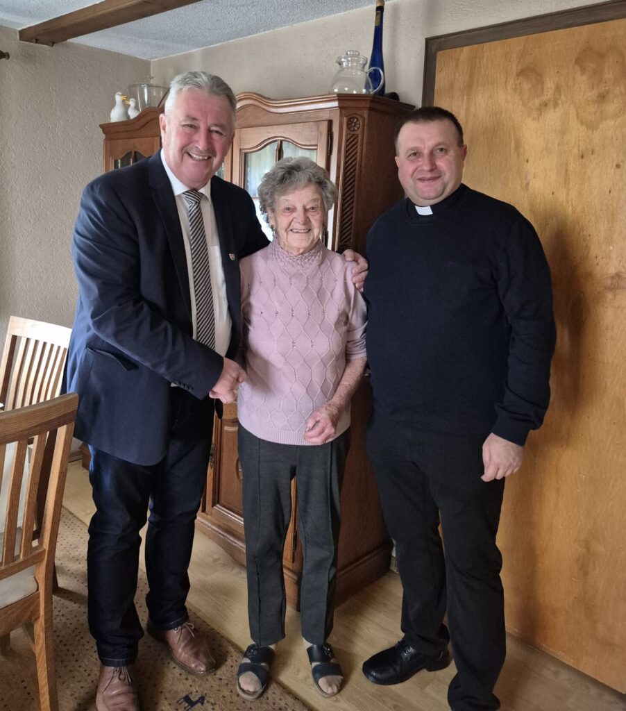 Herzlichen Glückwunsch zum 90. Geburtstag an Frau Maria Scheib ...